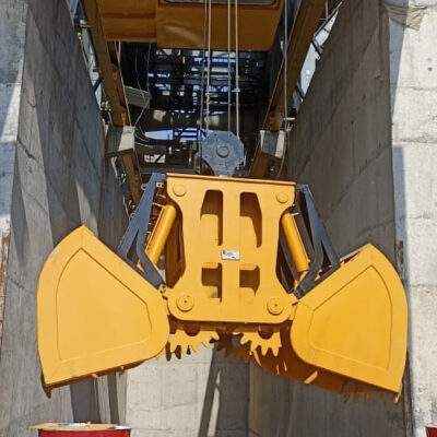 Electro-Hydraulic Under Water Grab Bucket