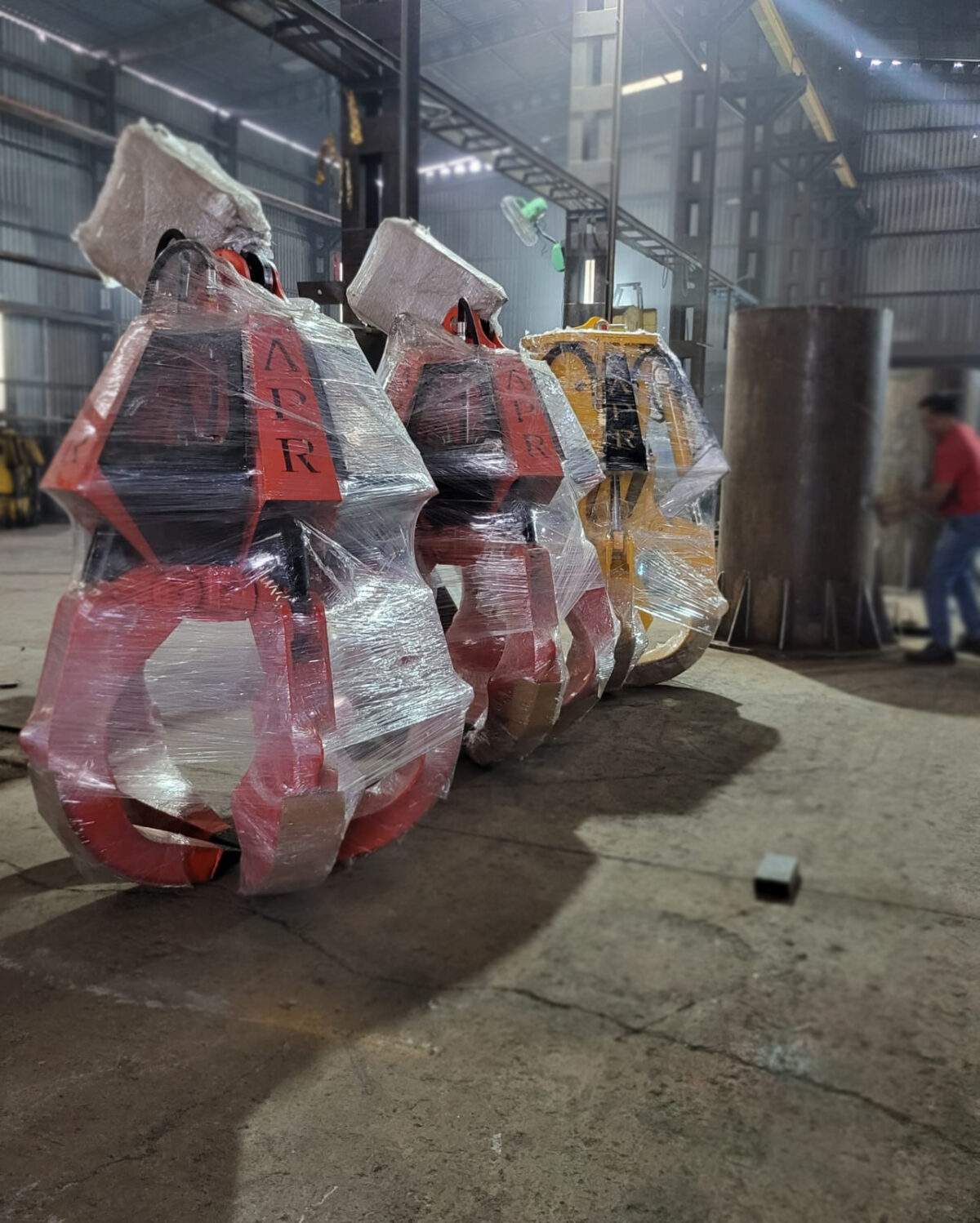 Hydraulic Grab Bucket for Excavator | APR Bright Industries